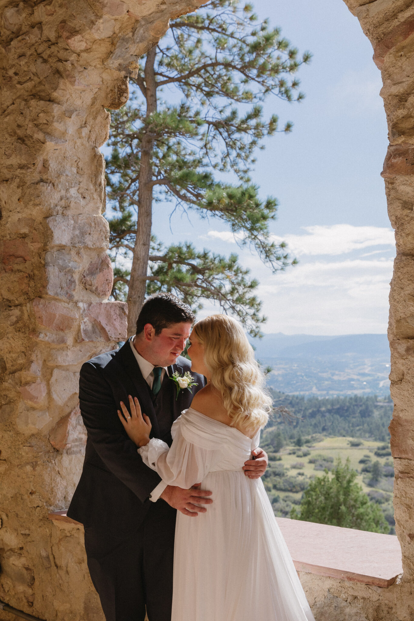 A Stunning Cherokee Ranch and Castle Wedding