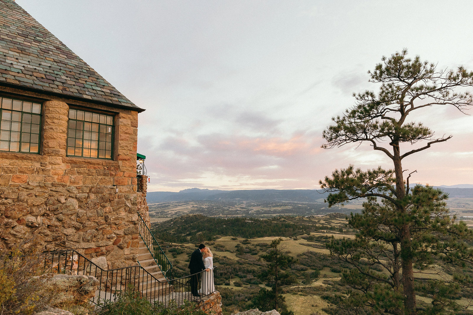 A Stunning Cherokee Ranch and Castle Wedding
